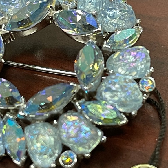 Trifari | Jewelry | Crown Trifari Circle Wreath Brooch From Alfred ...